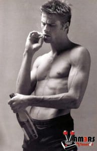 Vamers Venator: Mark Vanderloo, the one and only Commander Shepard