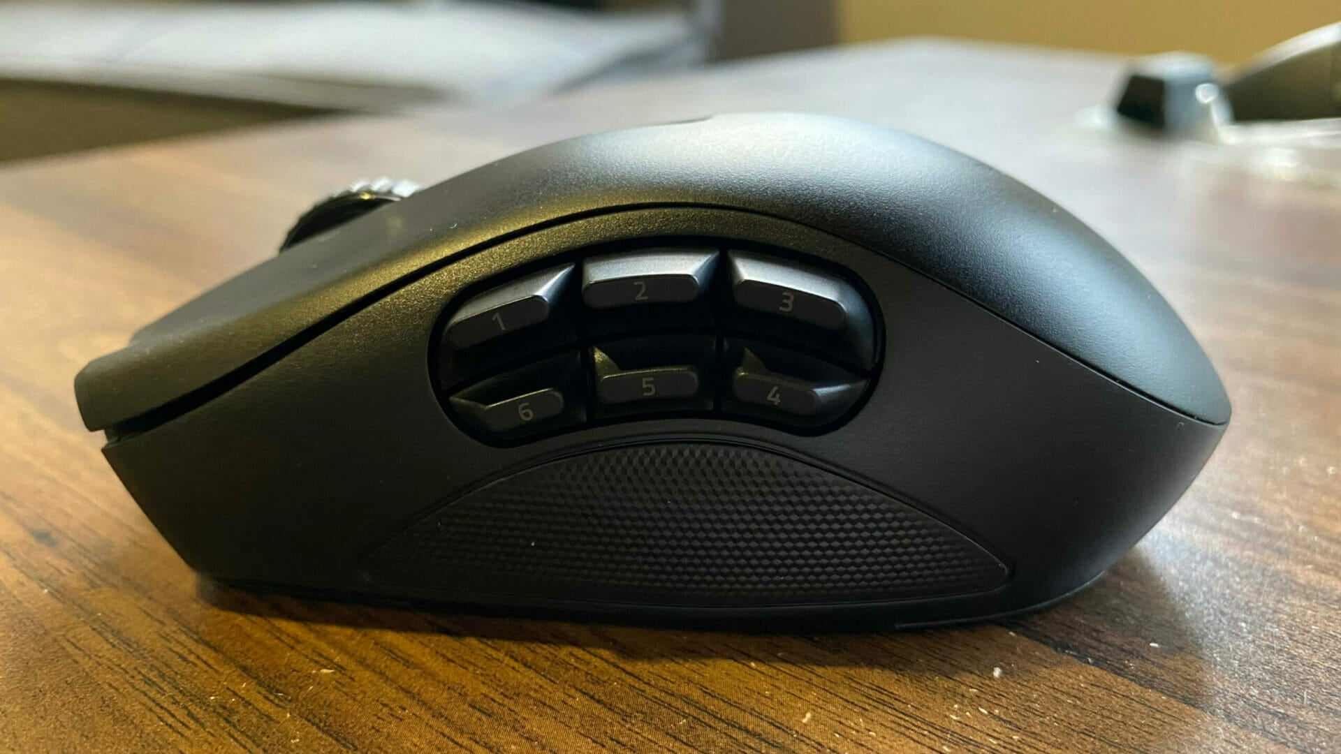 Razer Naga V2 Pro Review - Innovation Unleashed - Vamers