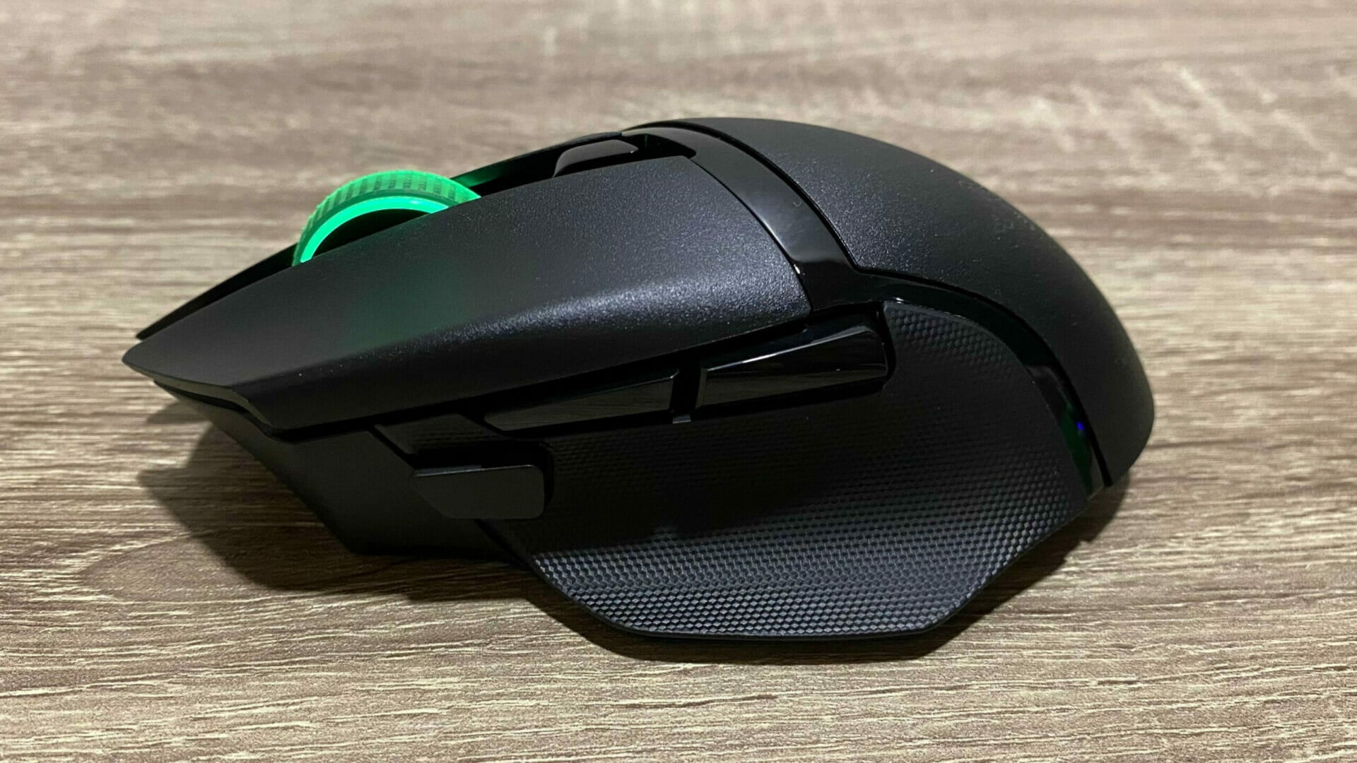Razer Basilisk V3 HyperSpeed - Makings of Greatness - Vamers